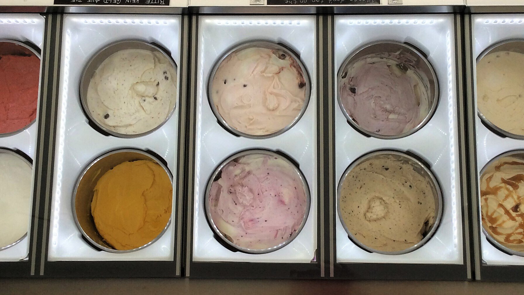 Willkommen im Eiscafé Natale